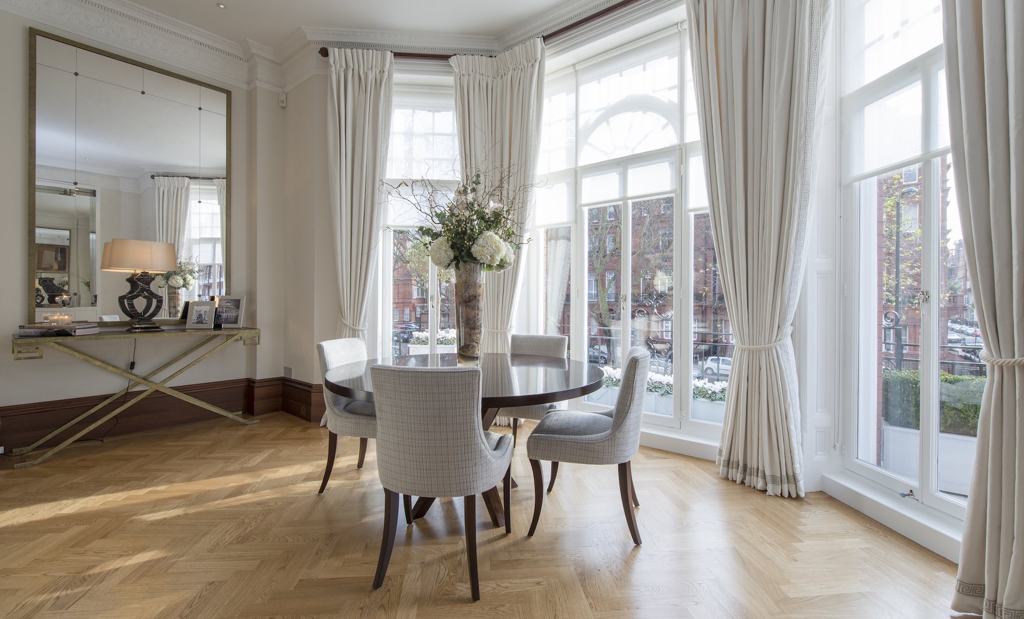 Pont Street - Fiona Wigan Designs